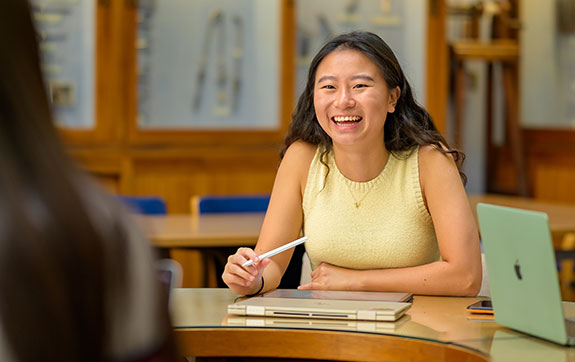 LLM in International Financial & Commercial Law (online, part-time) - King's